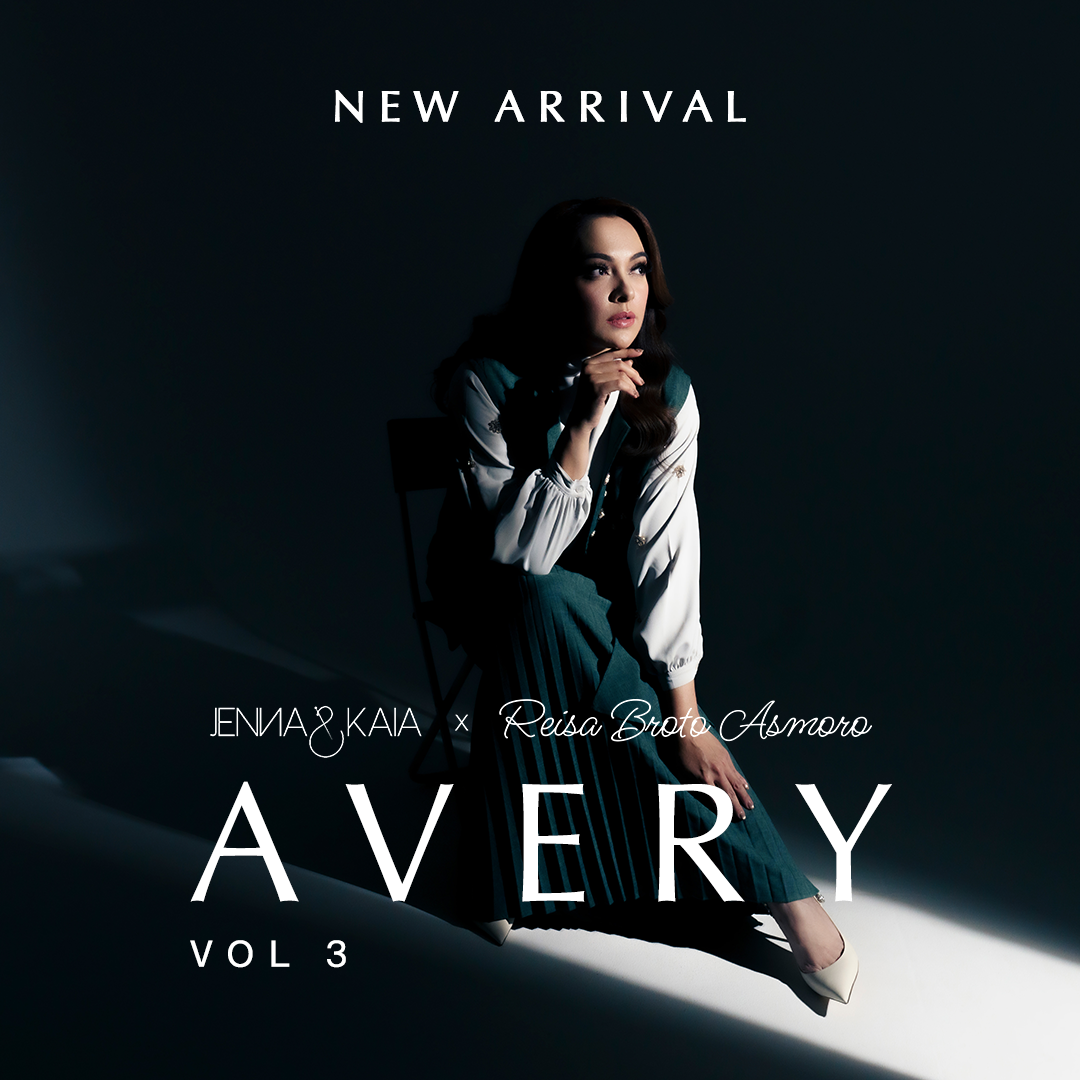 AVERY – Jenna and Kaia