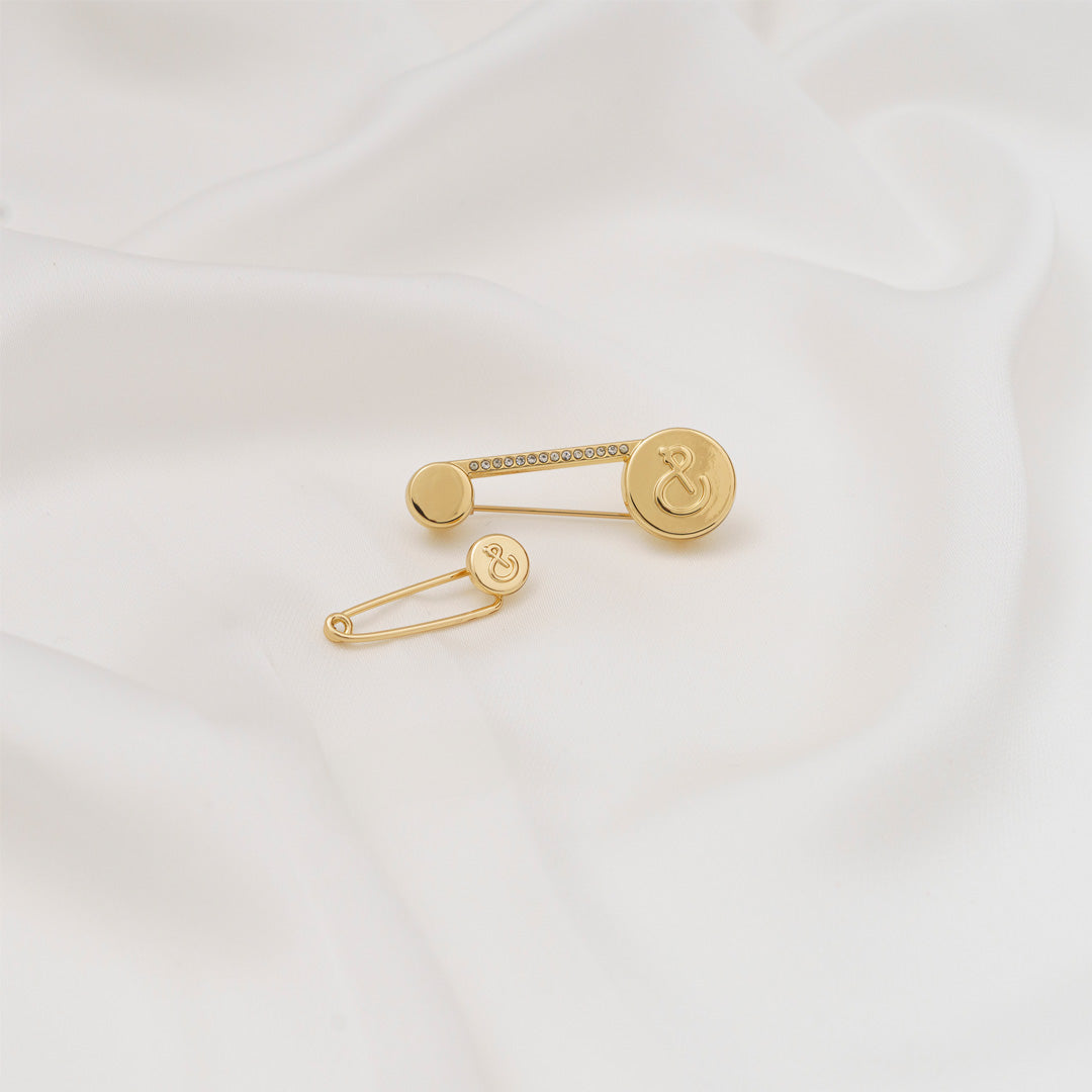 [BUNDLING] Meya and Nayla Safety Pin Gold – Jenna and Kaia
